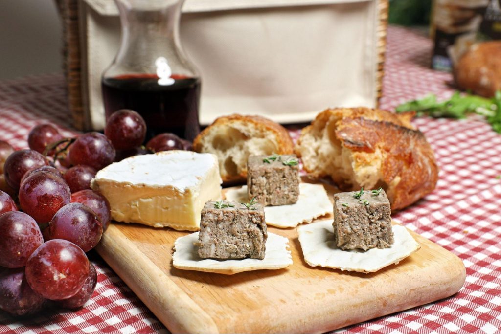 Pâté Picnic Packing List – Alexian Pate